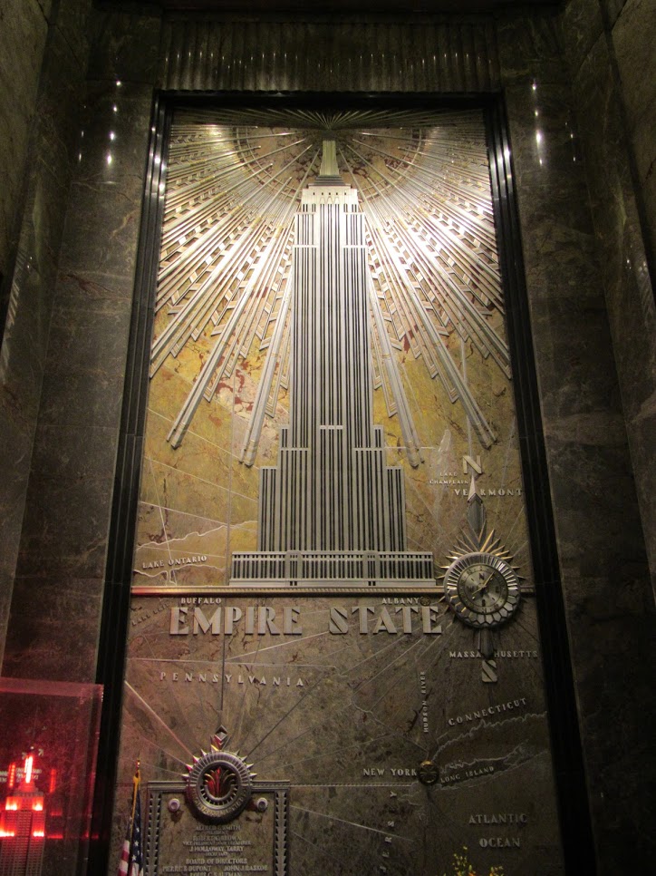 Visiting the Empire State Building on a cloudy day – Your Travel Handbook